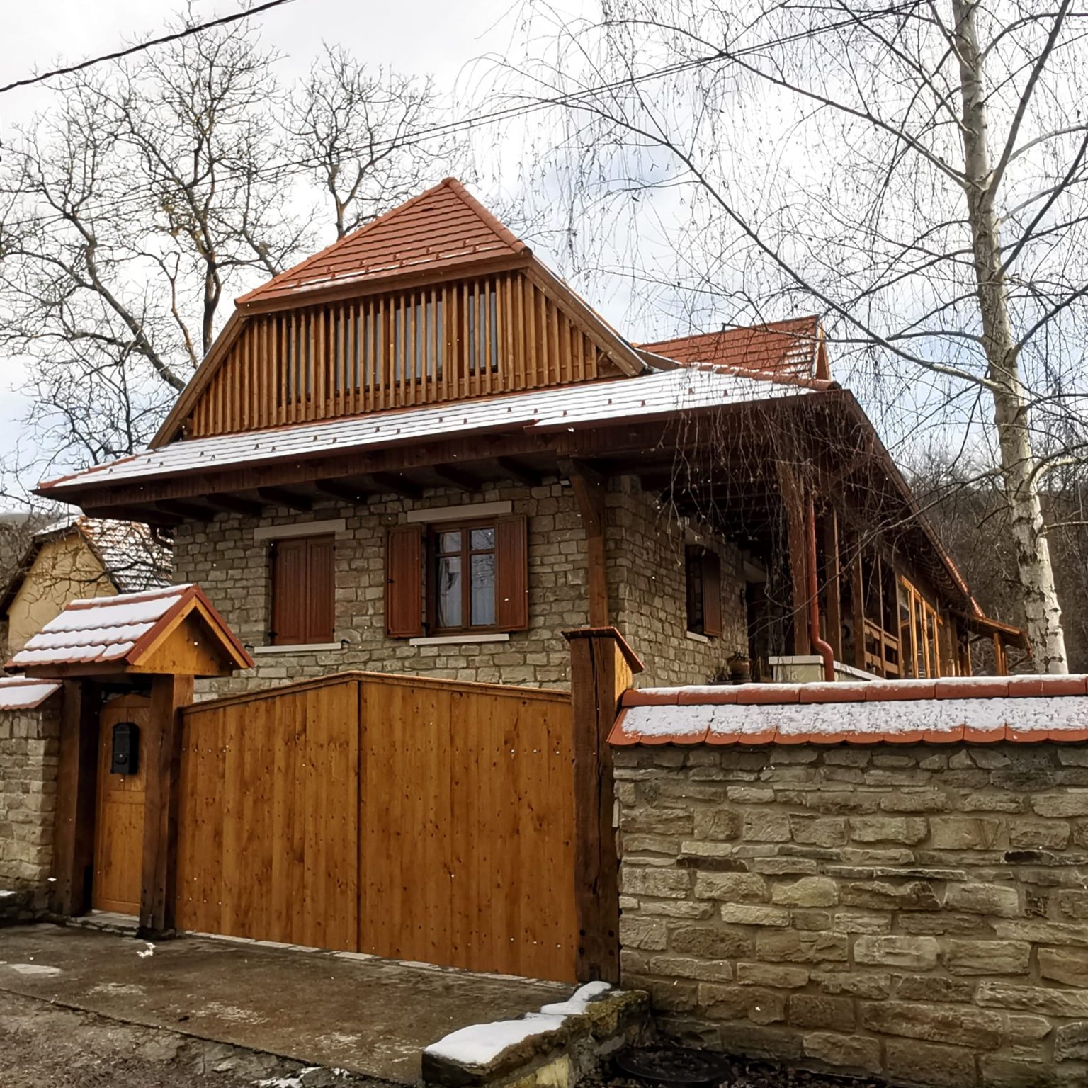 Satul Chidea, unul dintre cele mai frumoase exemple de arhitectură ...