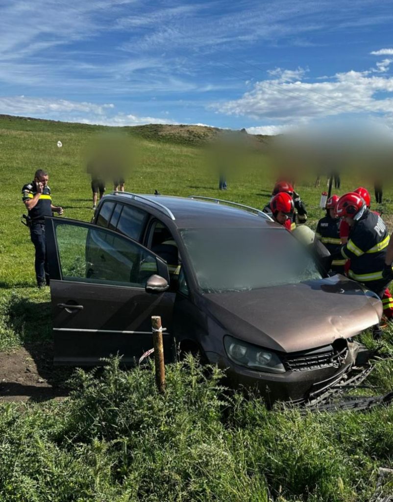 Accident grav în localitatea Bolduț din Cluj. Doi bărbați au rămas ...